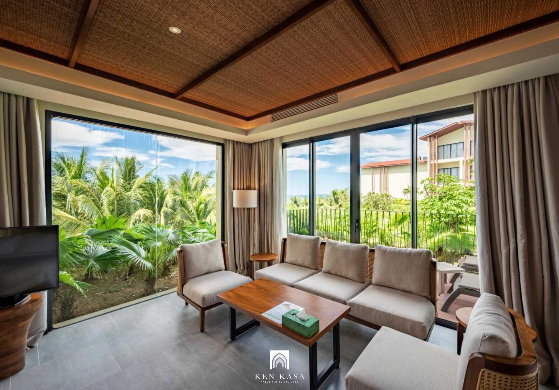 Review Dusit Princess Moonrise Beach Resort: Lối sống hiện đại mới lạ ...