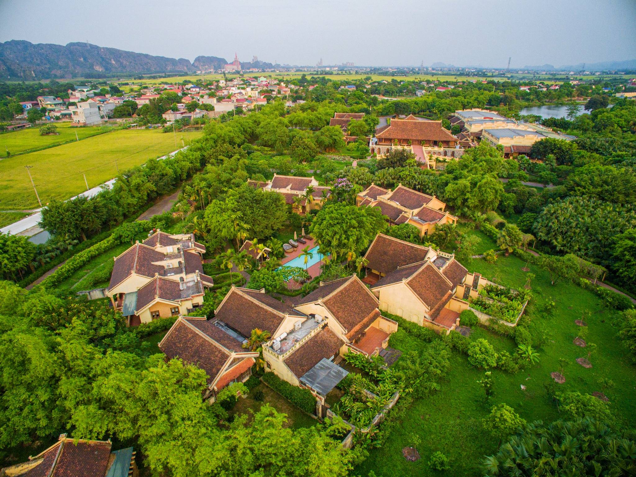 Review Emeralda Resort Ninh Binh: Tái hiện vẻ đẹp cung đình xưa